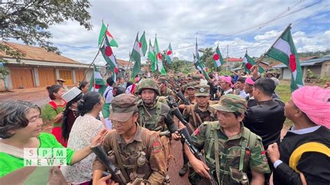 ကျောက်မဲ မြို့သိမ်း အောင်ပွဲ ပြည်သူ တွေ သောင်း သောင်းဖျဖျကြိုဆို နေ ရုပ်သံမှတ်တမ်း Youtube