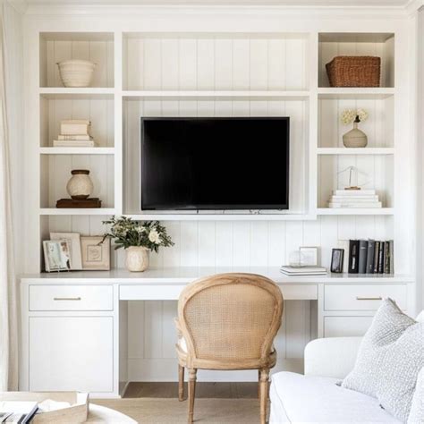 25 Best Living Room Built In Shelving Ideas To Maximize Storage And