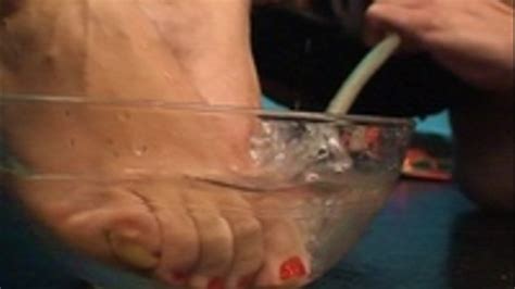 New Ways Of Eating Pastries And Sampling Mov Sara Perverse Dominatrix Clips4sale