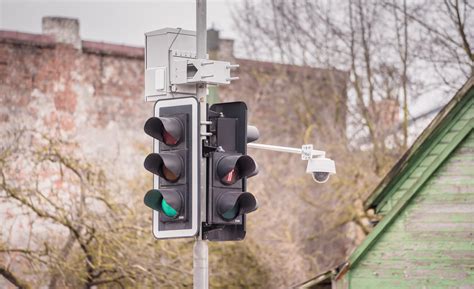 Viedais Luksofors Mazina Vēlmi Braukt Pie Sarkanās Gaismas Liepajniekiem Lv