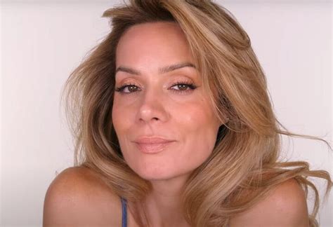 My Quick 15 Minute Makeup Routine For An Effortless Natural Look Upstyle