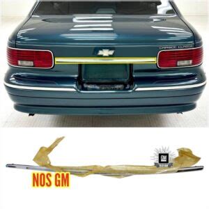 Nos Gm 93 96 Caprice Trunk Lid Molding Old Gm