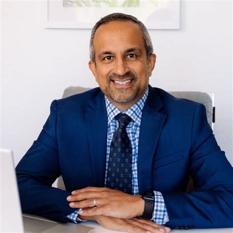 Dr Vineeth Mohan Md Zee Docs