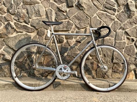 팩토리 파이브 피스타 프레임셋 롤프 프리마 비고르 Fx 트랙 휠셋 시마노 듀라에이스 스기노 젠 트랙 크랭크셋 니또 탐슨 피직 컴포넌트 커스텀 픽시 바이크 리뷰