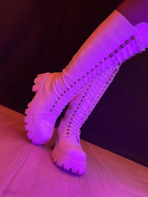 Kiss Them Or R Bootfetish