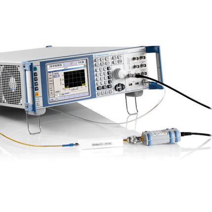 Микроволновый генератор сигналов Rohde & Schwarz SMF100A купить в Киеве ...