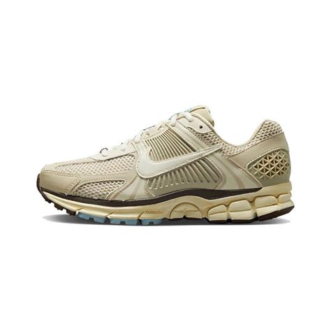 Кроссовки Nike Training - купить с доставкой по выгодным ценам в ...