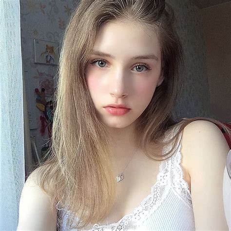 俄罗斯女孩vanillllaicecream 她的颜完全是我的取向狙击取向女孩俄罗斯新浪新闻