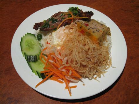 Cơm Tấm — Wikipédia