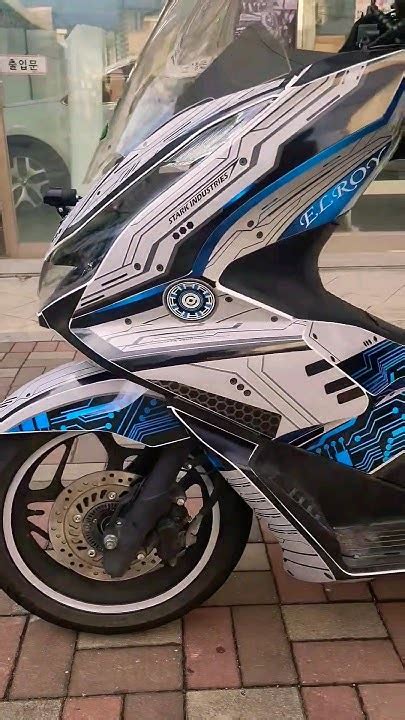 Pcx 아이언맨 컨셉 데칼 랩핑 시공 아이언맨데칼 아이언맨스티커 Pcx아이언맨랩핑 Pcx아이언맨데칼 Pcx125 Pcx스티커 Pcx데칼 Pcx랩핑 Pcx튜닝