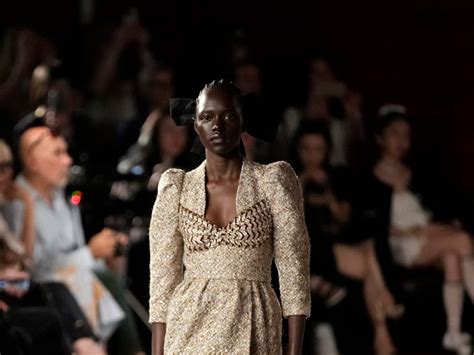 Chanel Couture Celebrating Femininity And Elegance