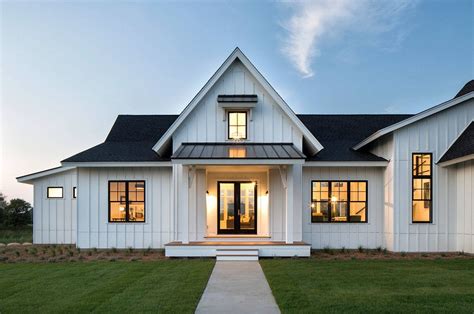 See this modern farmhouse tour in the Midwest that is absolutely ...