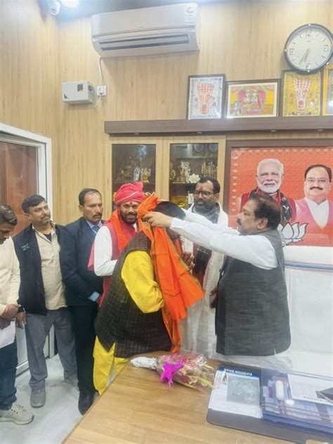 मनोज राम बिहार सरकार के मंत्री डॉ दिलीप जायसवाल जी से कार्यालय पहुंचकर की भेंटवार्ता