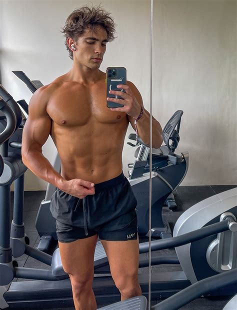 Kyle Kuznik Via Insta If You Like The Content Follow Me On Twitter As