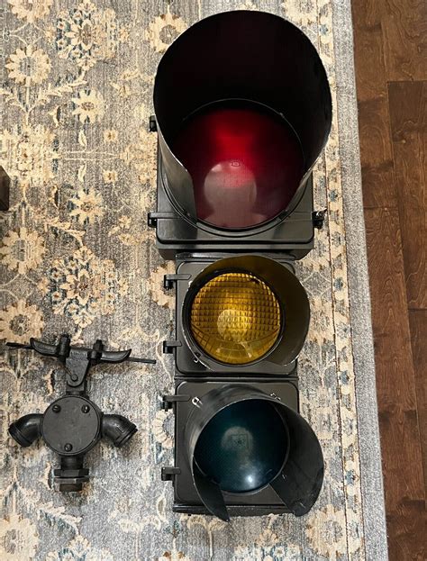 Vintage Eagle Signal Traffic 3 Light Signal Black With Signal Covers