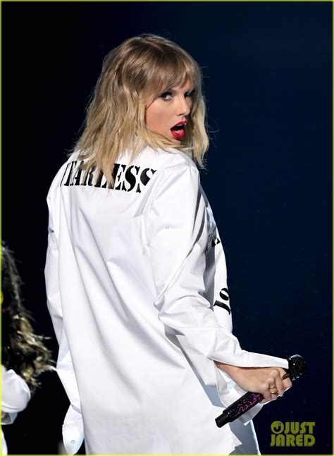Taylor Swift Wears Shirt With Past Album Titles Sings The Man At