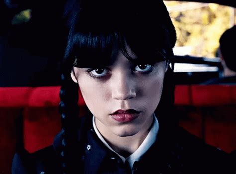 Wednesday Addams Gif Gifcen