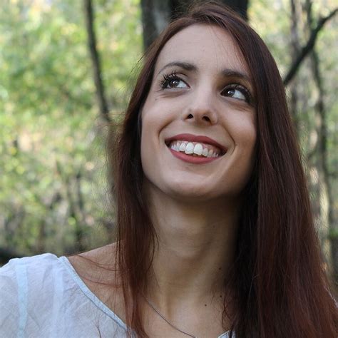 Sara Simoni Audio Books Best Sellers Author Bio