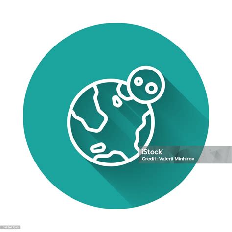 흰색 선 지구 지구 아이콘은 긴 그림자 배경으로 분리되어 있습니다 세계 또는 지구 기호입니다 글로벌 인터넷 상징입니다 기하학적 모양 녹색 원 버튼 벡터 0명에 대한 스톡