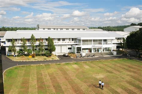 Erlangga Sekilas Erlangga