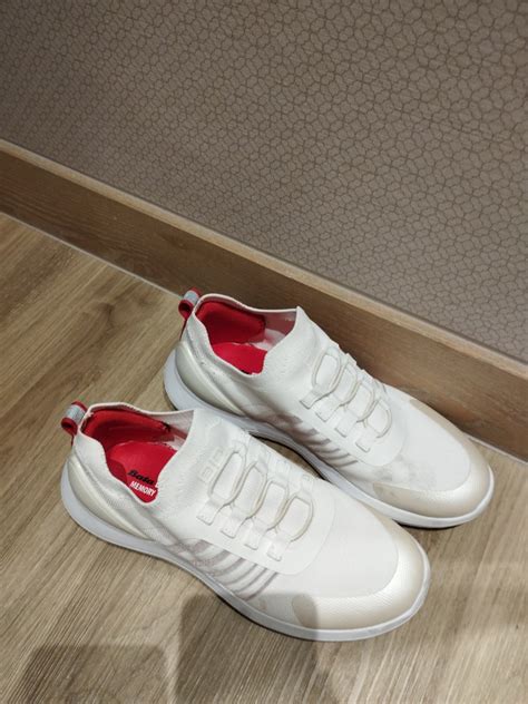 Bata Shoes, Women's Fashion, Footwear, Sneakers on Carousell