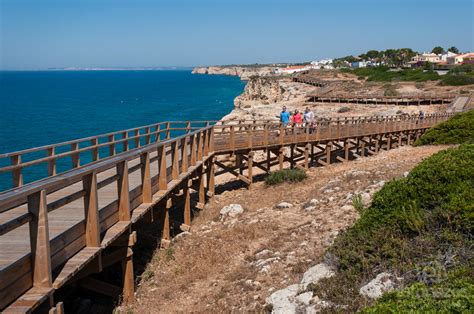 La Gruta Boneca En Carvoeiro