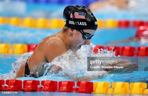 Kate Douglass Swimmer Photos And Premium High Res Pictures Getty Images