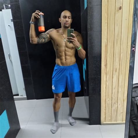 Reinaldo Hernández Youtube