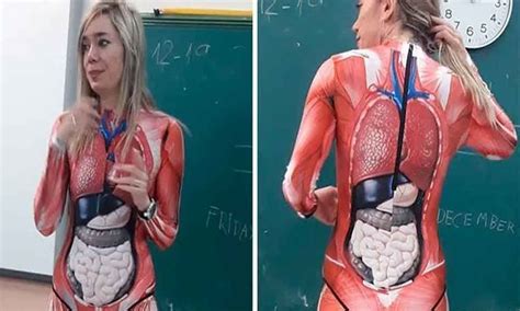 Teacher In Spain Wears Body Suit Showing Organs To Teach Anatomy Students Freak Out