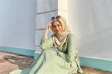 Inspirasi Warna Hijab Yang Cocok Untuk Baju Warna Matcha