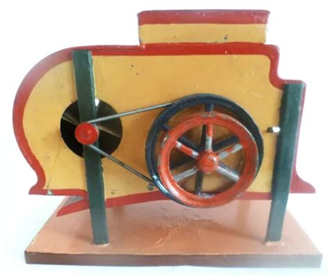 martins 1906 antique bing thrashing machine working model steam engine
