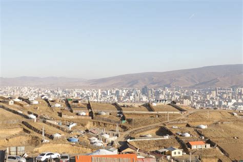 БАЙГАЛИЙН ГЭРЭЛ ЗУРАГ СОНИРХОГЧИД Улаанбаатар хотоо бид нар дандаа Зайсан толгойн талаас