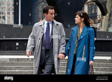 White Collar Tim Dekay Tiffani Thiessen Free Fall Season 1