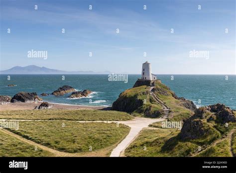 Twr Mawr Lighthouse Llanddwyn Island Anglesey North Wales Uk Stock