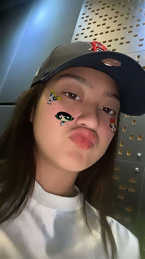 Pin Oleh Hugo Di Cewe Cowo Random Beludru Merah Kecantikan Orang Asia Pengeditan Foto