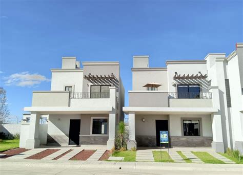 Casa Nueva Con Gran Patio Exterior Para Tus Mascotas De 3 Habitaciones