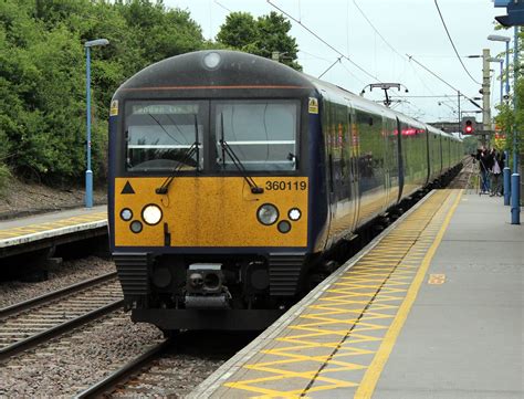 Class 360 360119 Siemens Desiro Class 360 Emu 360116 At H Flickr