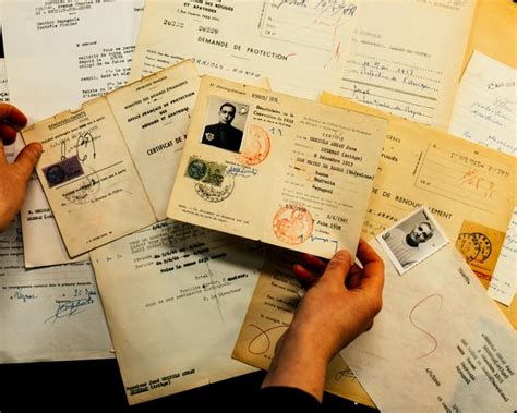 French Archives Of Spaniards Who Fled Francos Dictatorship Are Now