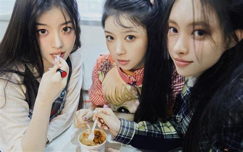 Yunah De Illit Con Moka Y Minju 4k Descarga De Fondo De Pantalla