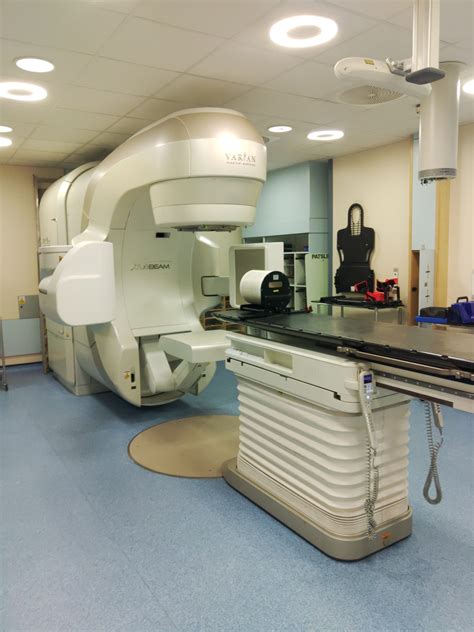 Varian Truebeam Linear Accelerator Radiology Oncology Systems
