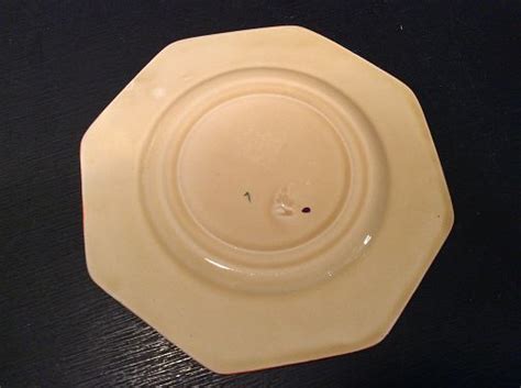 Clarice Cliff A Peter Pan Crocus Or Awakening Pattern Small 6