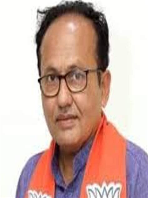 कैसे चुनाव लड़े बिना सांसद बन गए मुकेश दलाल रिजल्ट से पहले हुई जीत