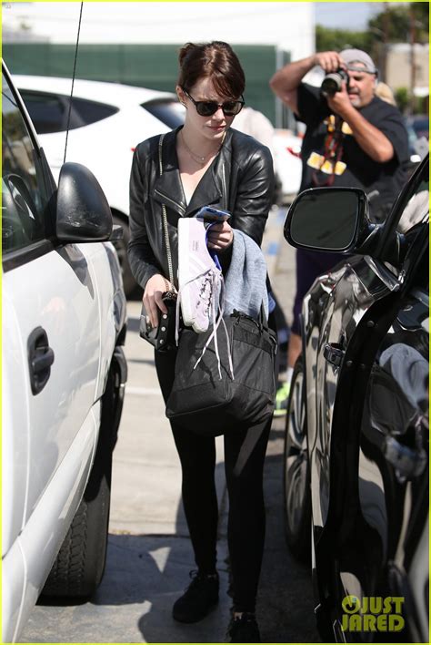 Emma Stone Continues To Work Out For Billie Jean King Role Photo Emma Stone Photos