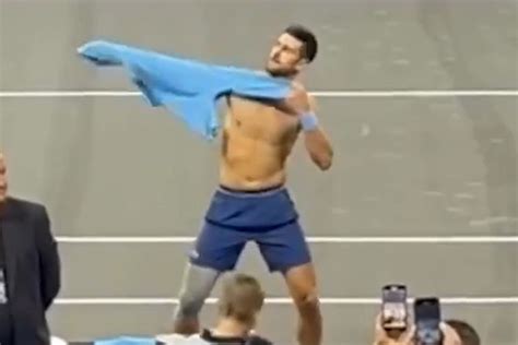 Novak Đoković I Grigor Dimitrov Odigrali Striptiz Na Terenu Srbin I Bugarin Se Skinuli I