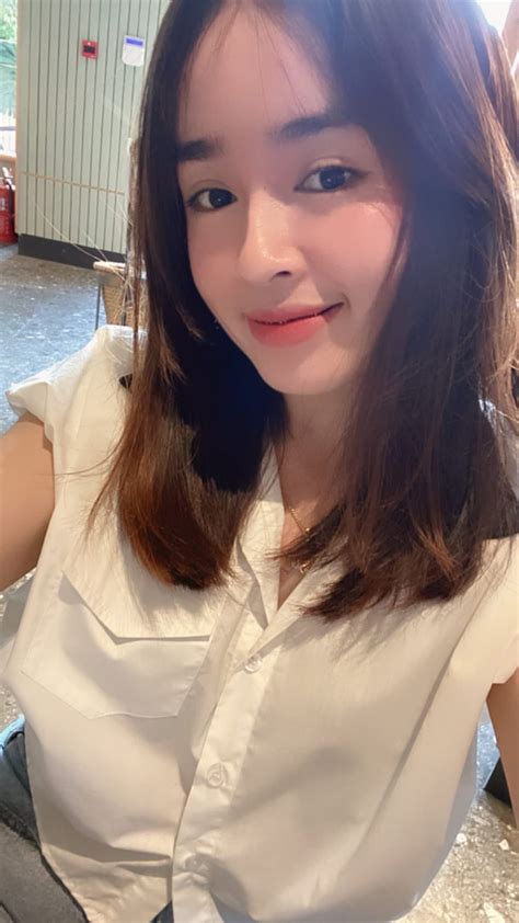 បុគ្គលិកធនាគារ បុគ្គលិកធនាគារ Added A New Photo