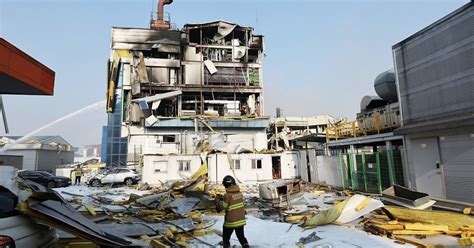 화성 제약회사 공장 화재 진화작업