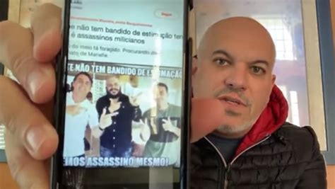 Confundiram Ator Sandro Rocha De Tropa De Elite Com Miliciano Em Foto Com Jair E Flávio