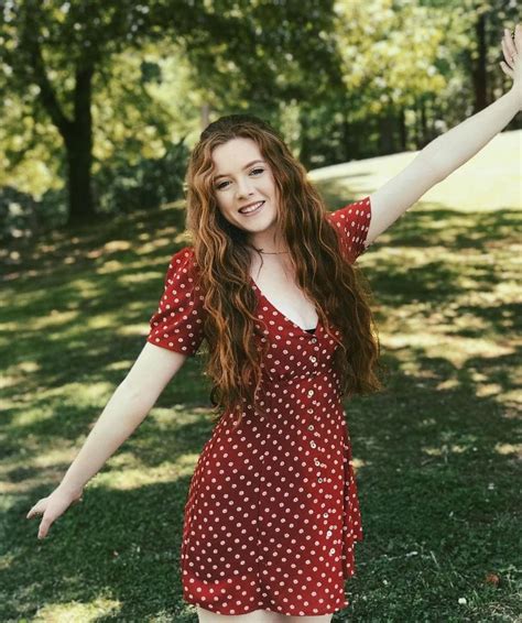 Pin By Pirate Cove On Redheads Freckles Pale Skin And Blue Eyes 9