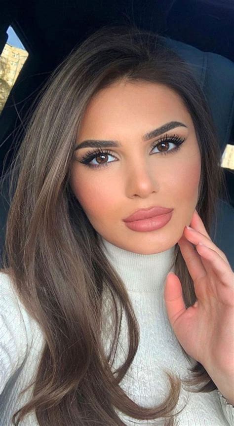 50 Brunette Brown Hair Colours Hairstyles Smokey Brunette Medium Length