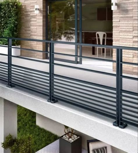 Gi Pipe Balcony Railing At ₹ 150 Feet Virar Vasai Virar Id 2854712665148